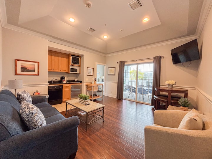Relax & Unwind At Cliffside Resort A203 - Greenport, NY
