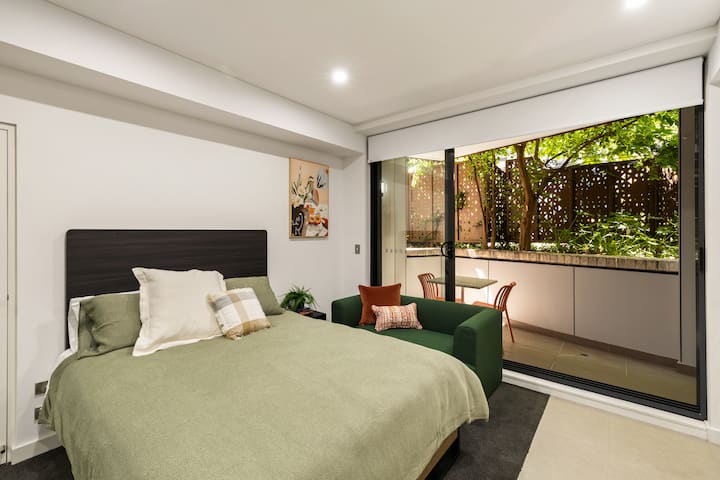 Modern Studio At Rosebery Plaza | Opposite Park - Kensington