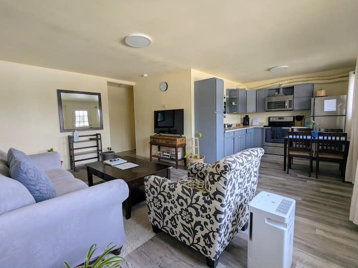 In Town. Near The Airport. - Fairbanks, AK