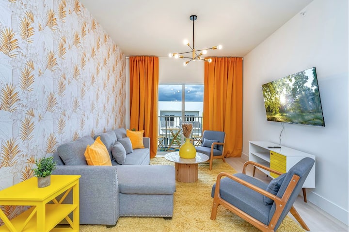 Perfect Get Away|2br|free Parking - Hallandale Beach, FL