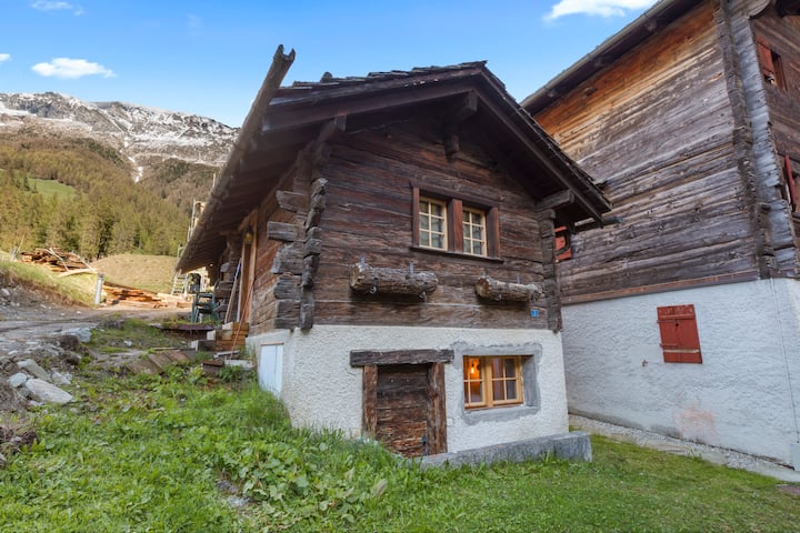 Joli Studio Au Sous-sol D'un Chalet Authentique - Zinal