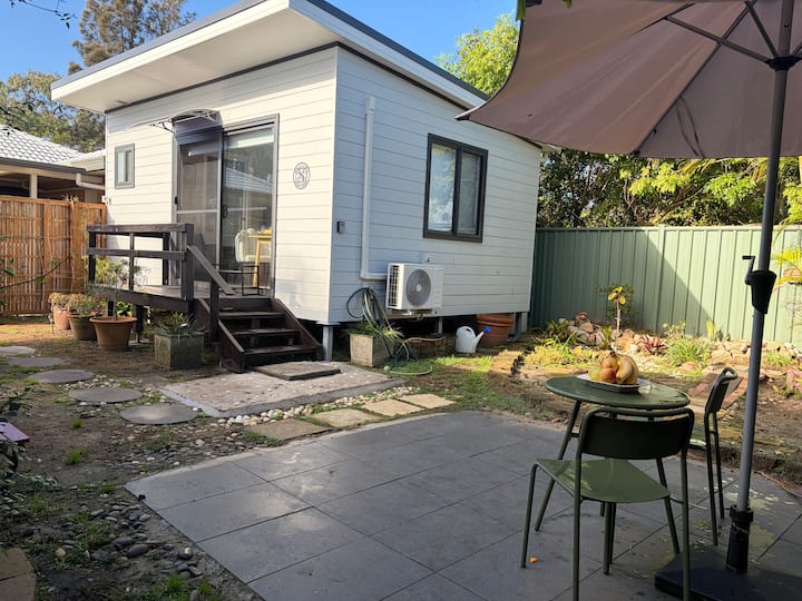 Stylish Serenity Studio In Seaside Suburb - Ettalong Beach