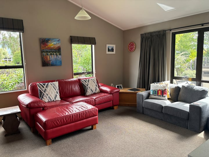 Worsley House*great Location*free Fibre Wifi * - Te Anau