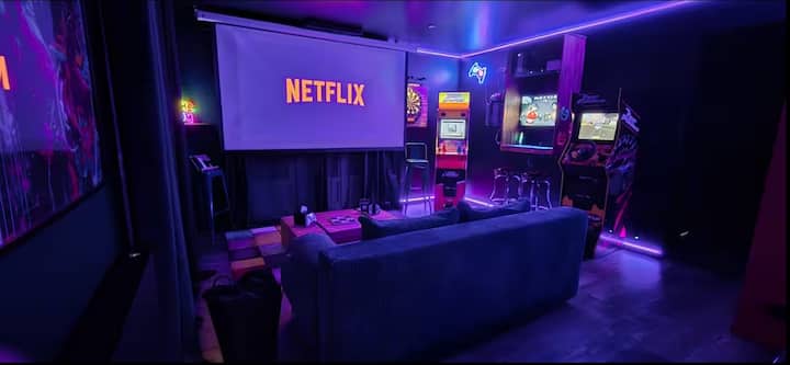 Gameroom & Cinéma – Parking Privé - Hennebont