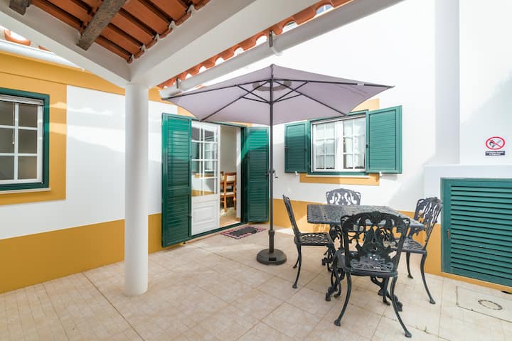 Malibu Guesthouse - Porto Covo