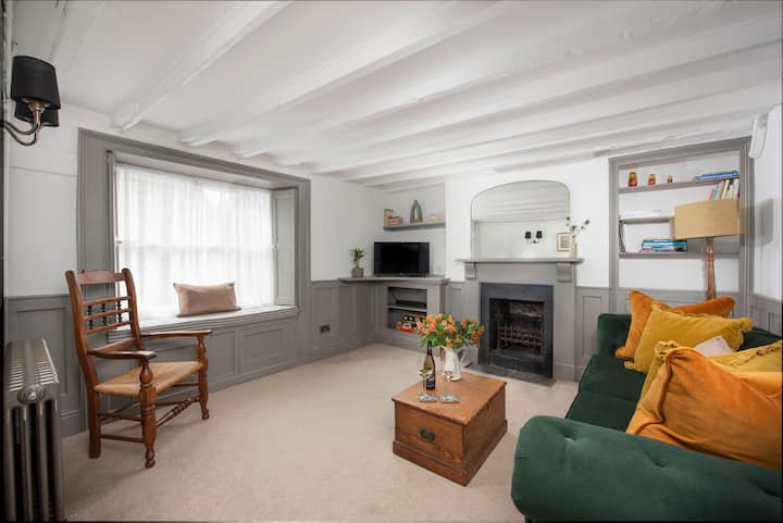 2 Bed Cottage | Courtyard Garden | Nr Falmouth - Penryn