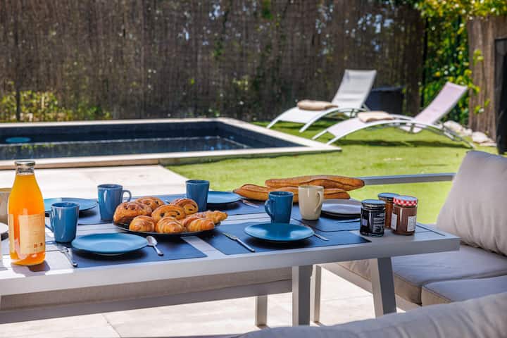 Villa In Tourrettes With Pool - Carros