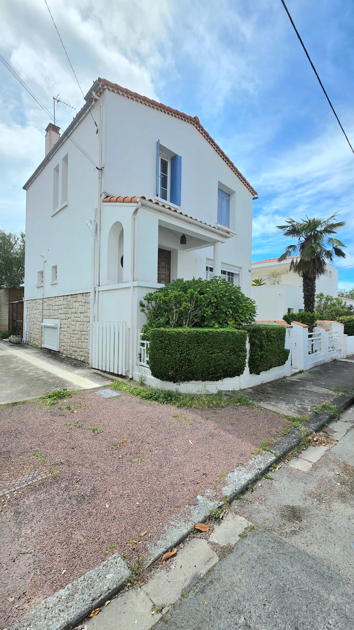 Royan Grande Maison Familiale Avec Piscine 11 Pers - Royan