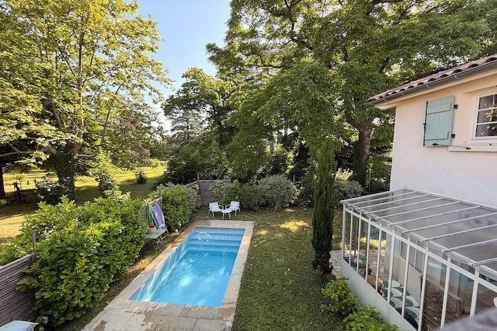 Villageoise Maison Familiale De Charme Avec - Saint-Genis-Laval