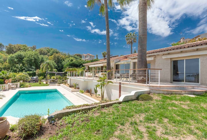 ÉLégante Villa Méditerranéenne  Vue Mer & Jardin - Antibes