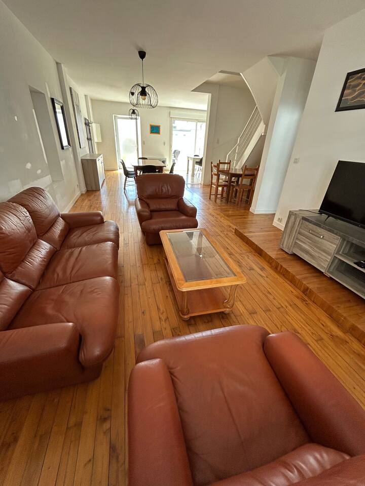 Grand Appartement Avec Terrasse En Centre-ville - Saint-Nazaire