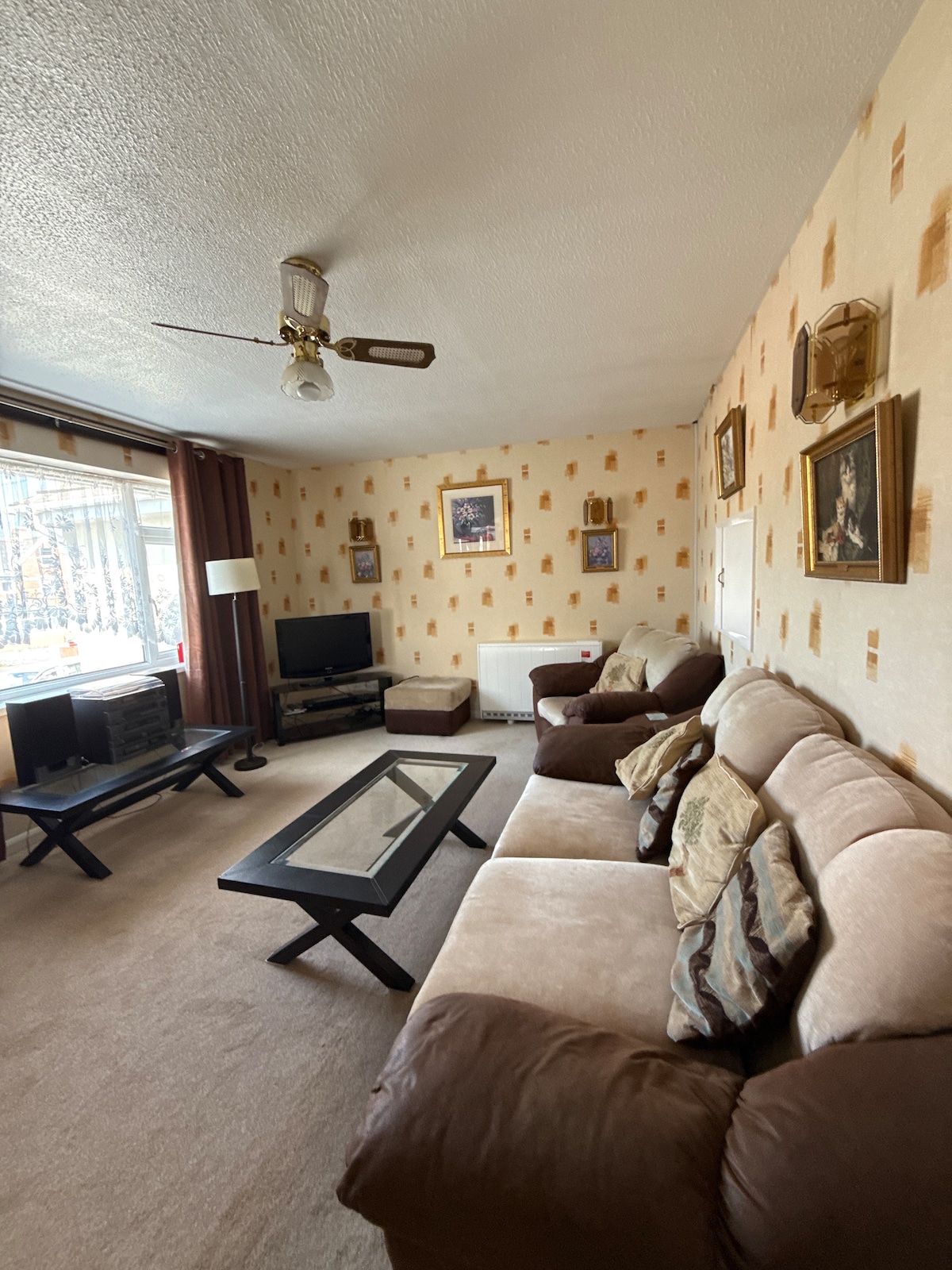 Spanish lodge - Apartments for Rent in Dawlish Warren, England, United ...