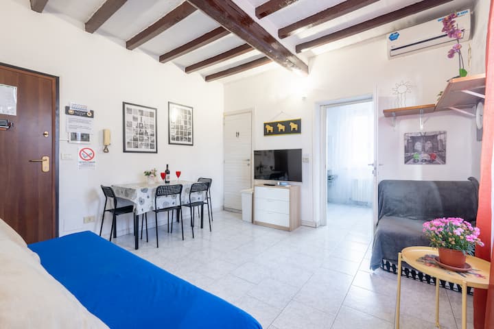 Guesthost - Cozy Apartment Near Lanfranchi Stadium - Parma