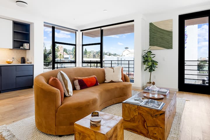 Modern 2br On Hollywood Blvd W Resort Amenities - West Hollywood, CA