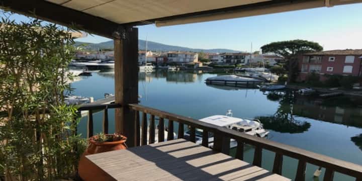 Vue Magique Sur Les Canaux Port Grimaud - Grimaud
