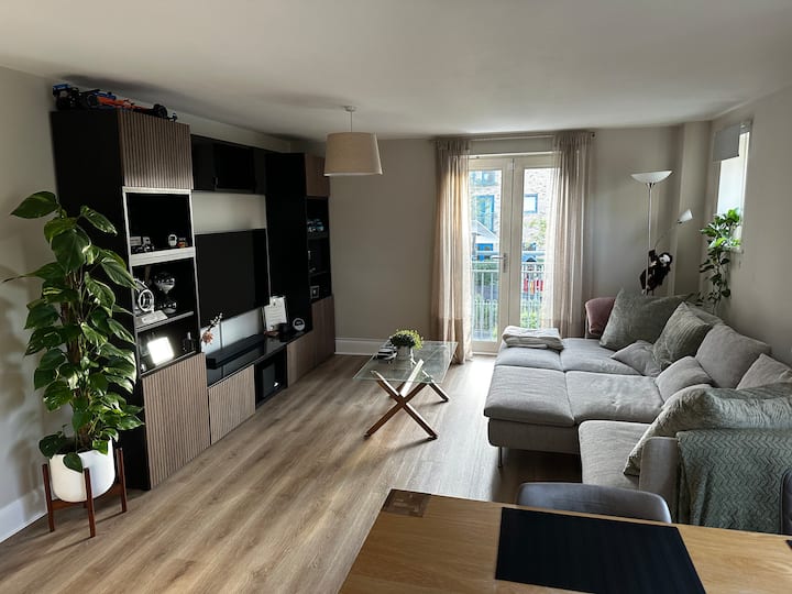 Cozy 2 Bedroom Apartment Next To Bicester Village - Bicester