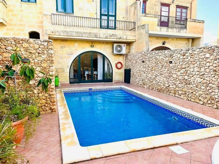 Ta' Karmnu Farmhouse - Malta