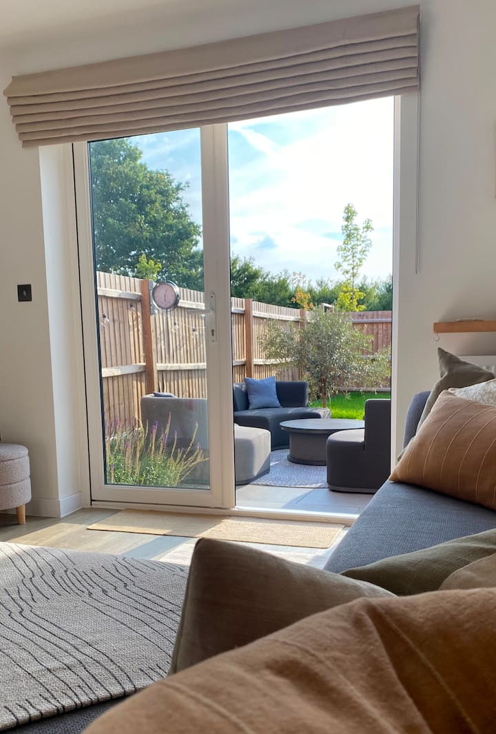 Sonnet Retreat | Alfresco Living & Scenic Views - Stratford-upon-Avon