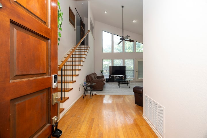 Wooded Retreat Minutes From Dfw Airport - Grapevine, TX