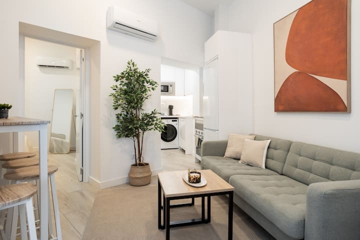 Charming Apt With Ac, Good Location And Very Clean - Madrid