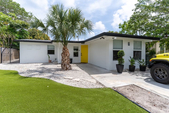 Modern Boca Oasis | 5 Min To Beach + Private Pool - Boca Ratón, FL