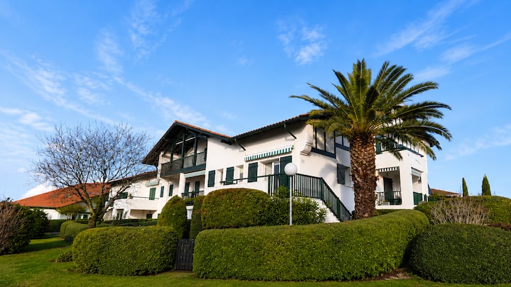Muga House | Hendaye Beach  Pool & Parking - Hendaye