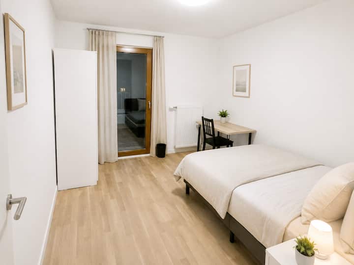 Belle Chambre D'hôtes Neuve Et Meublée - Argenteuil