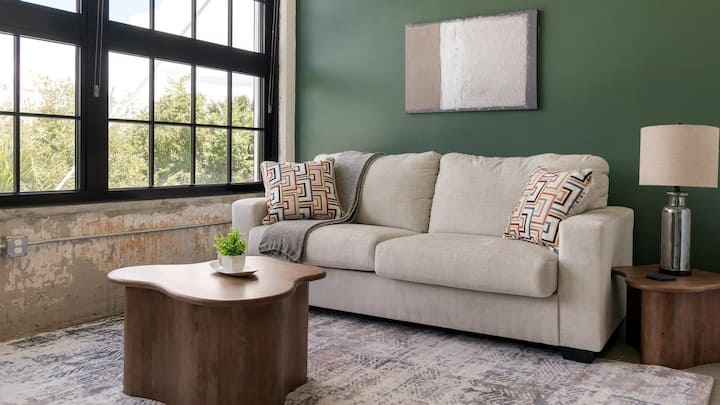 Landing | Modern 1bd, Rooftop Lounge, Gym - Jacksonville, FL