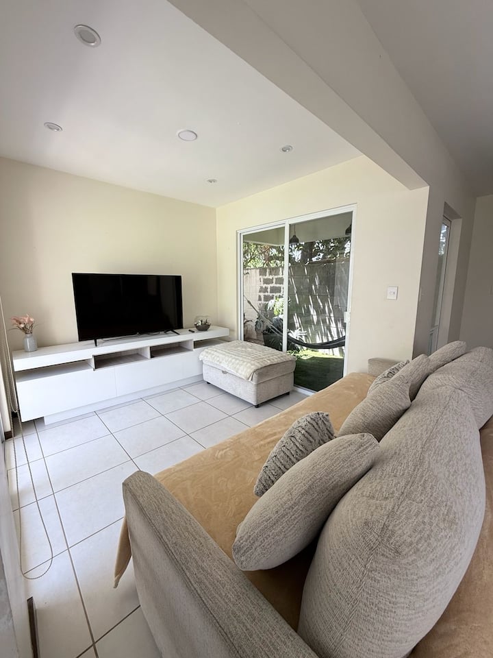 Casa Con Alberca En Fraccionamiento Privado - Jiutepec