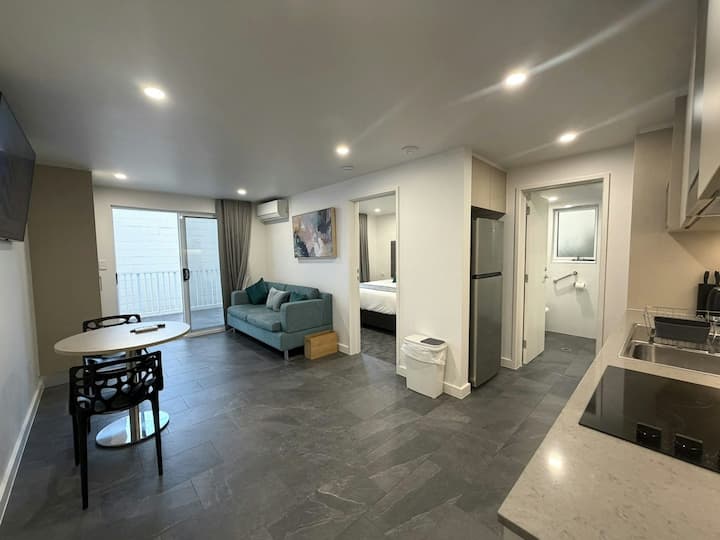 Newly Reno One Bedroom Apt With Terrace -