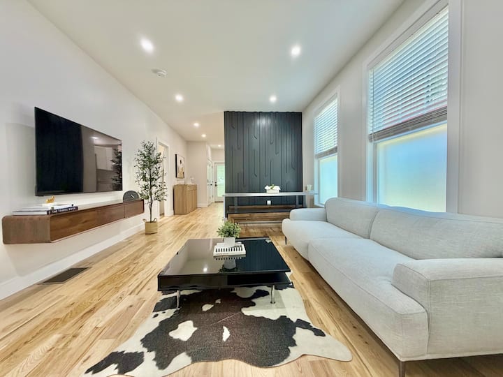 Modern Luxury 3br Near Encore W/ Free Parking - Everett, MA