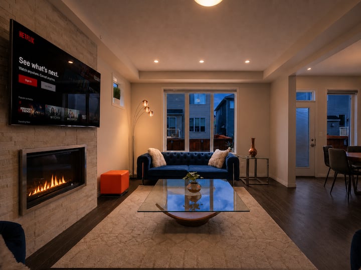 Near Airport, Home Gym, Poker Room, Central Ac - 