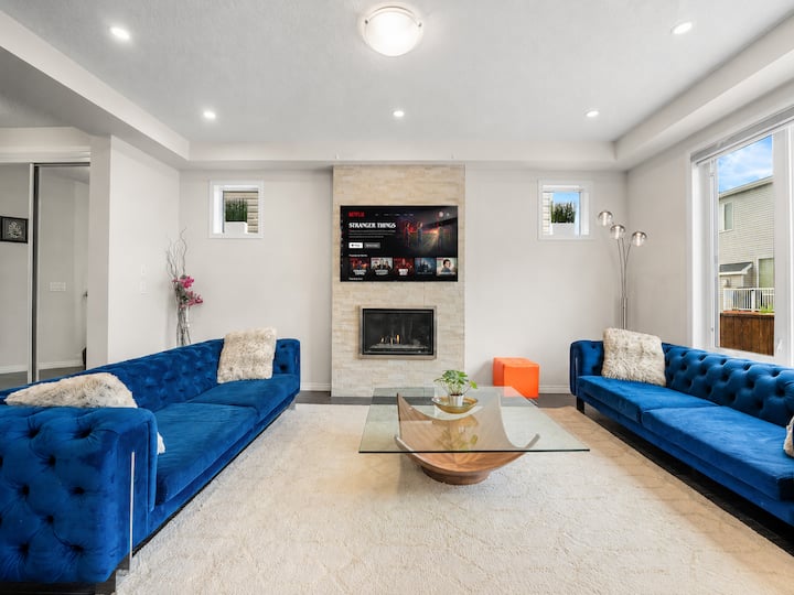 Carrington | Near Local Shops | Central Ac | Gym - Airdrie
