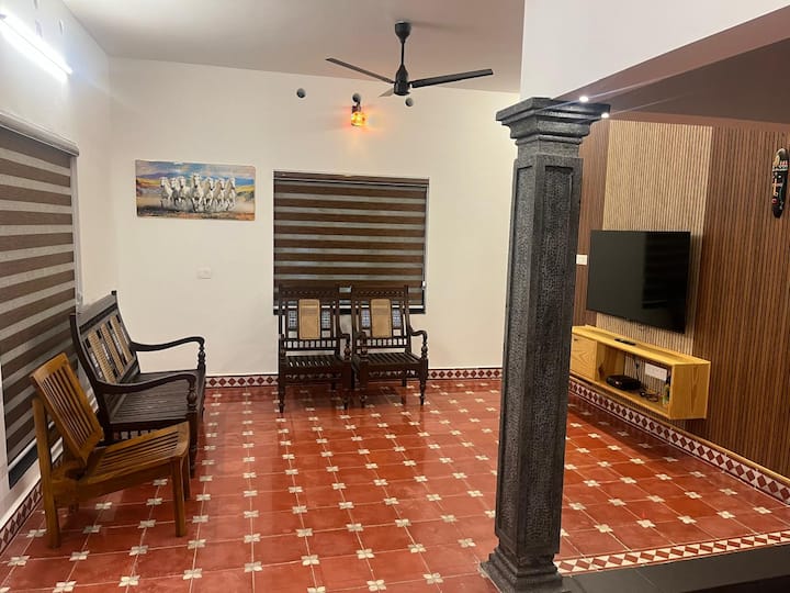 Tanirika Heritage Home Stay Near To Kumarakom. - Kottayam