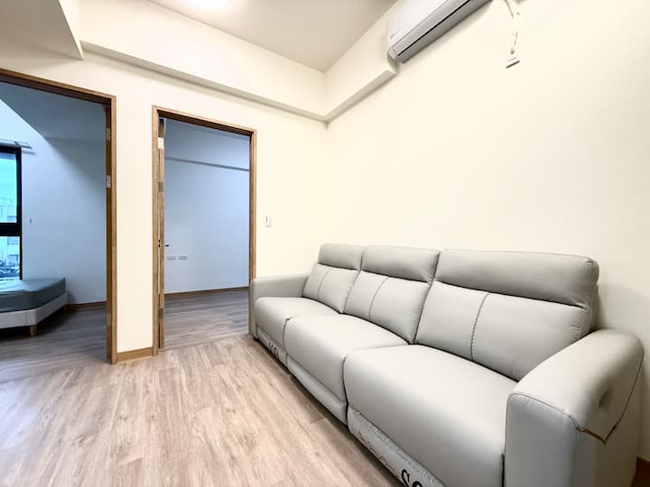 Brand New 2br Serviced Apt@mrt Taipei Main Station - Banqiao District