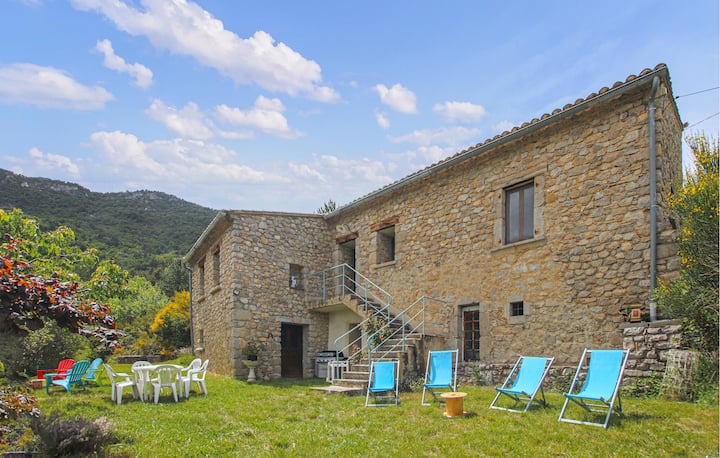 Awesome Home In La Motte-chalancon - La Motte-Chalancon
