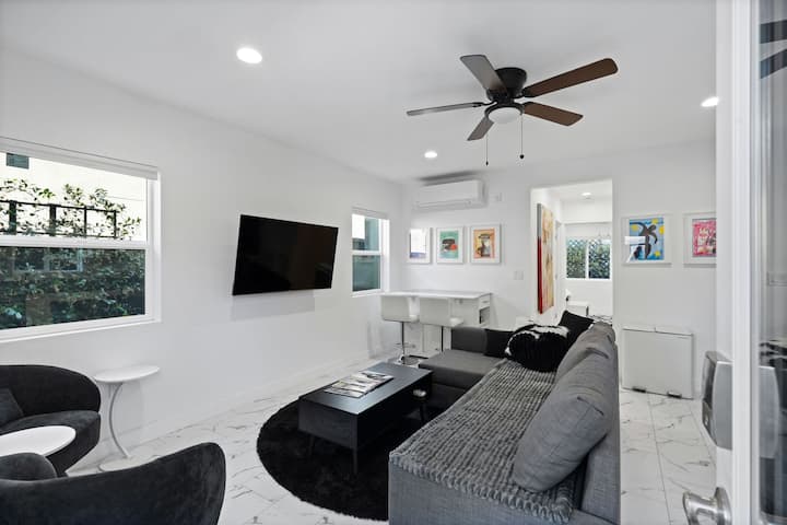 Culver City | Rooftop + Wfh | Culver Arts District - Los Angeles, CA