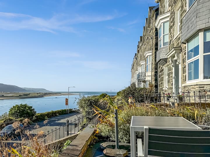 6 Porkington Terrace - Barmouth