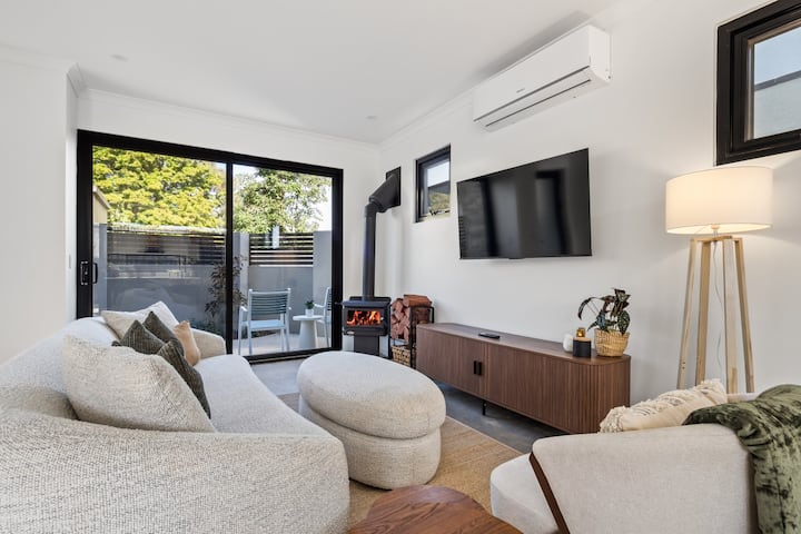 Stone River Villa 3 | Relaxed Stay | Heated Pool - Margaret River