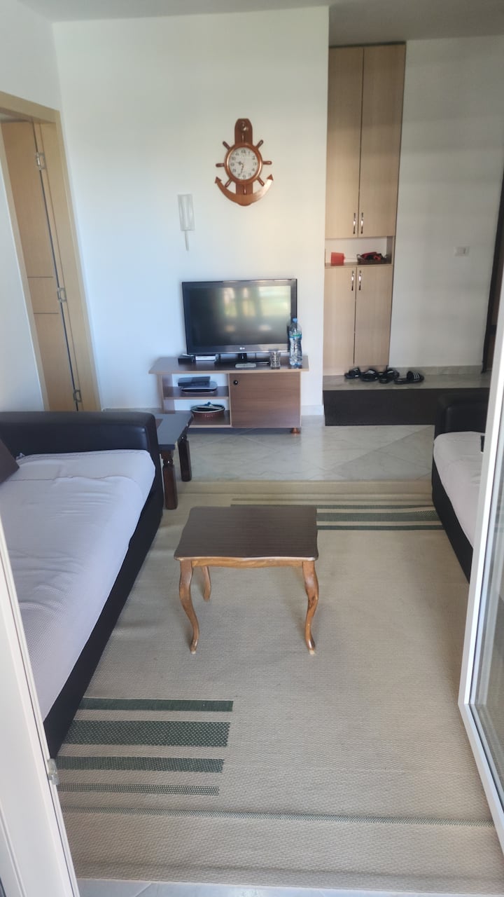 Rafaelo Resort3| Beachfront • Pool & Garden View • - Shëngjin