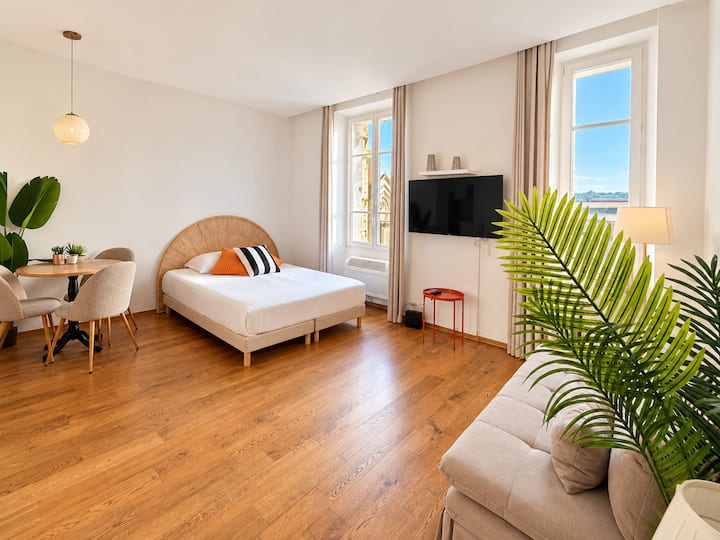 32m2 Face Majestic - 50m Palais & Plages - Plage du Palais des Festivals de Cannes