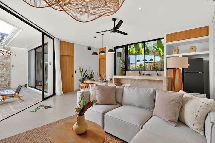 Contemporary Luxury 2br Villa | Kedungu Beach - Indonesia