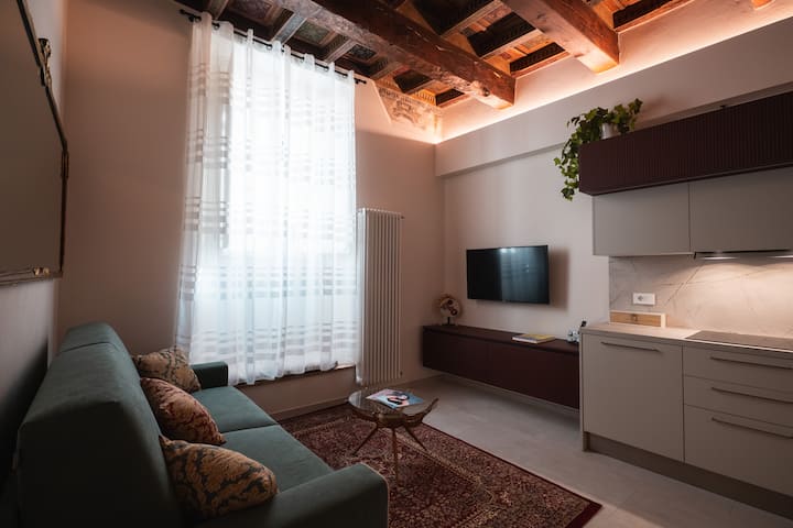 J&b Imola Home - Appartamento In Centro Storico - Imola