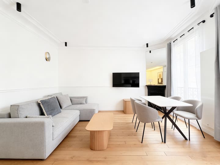 Spacious Flat 5min From Champs Elysées 1br, 4p, Ac - Paris
