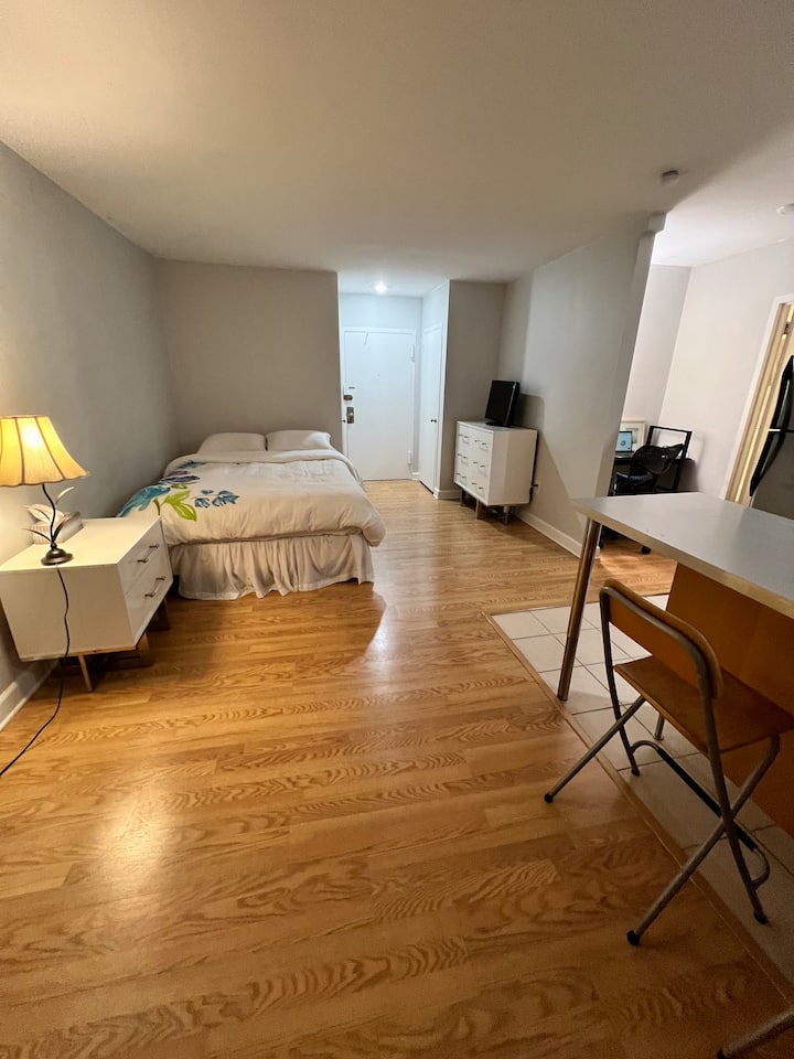 The Diplomat Studio - Washington, DC