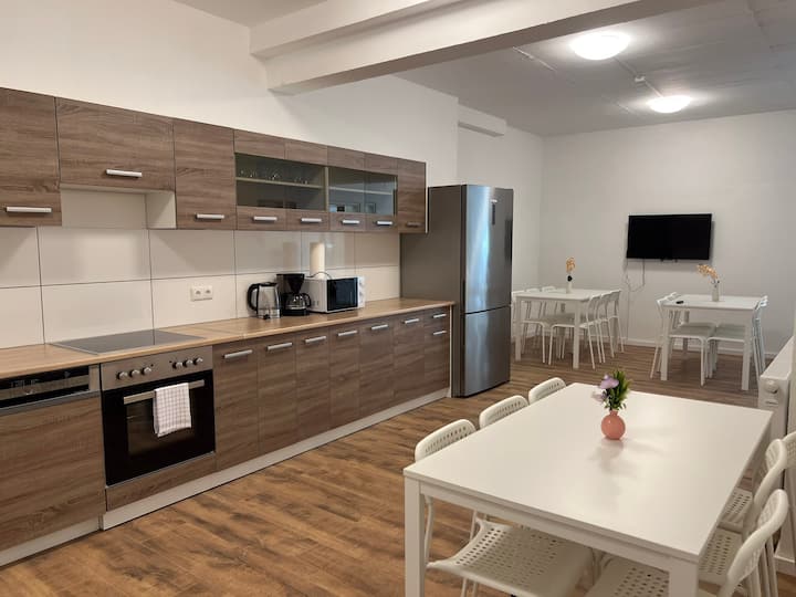 T&k Apartments - 7 Room - Big Apartment Apt. 4 - Wuppertal