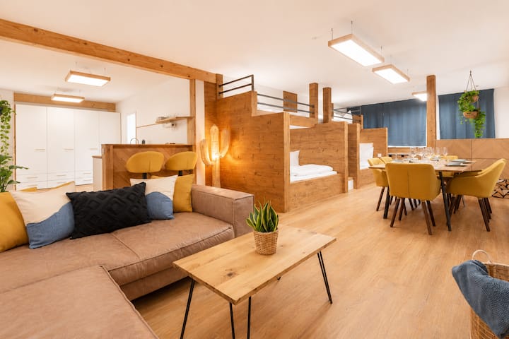 Gruppenapartment Auf Wohnmobilstellplatz | Hund - Füssen