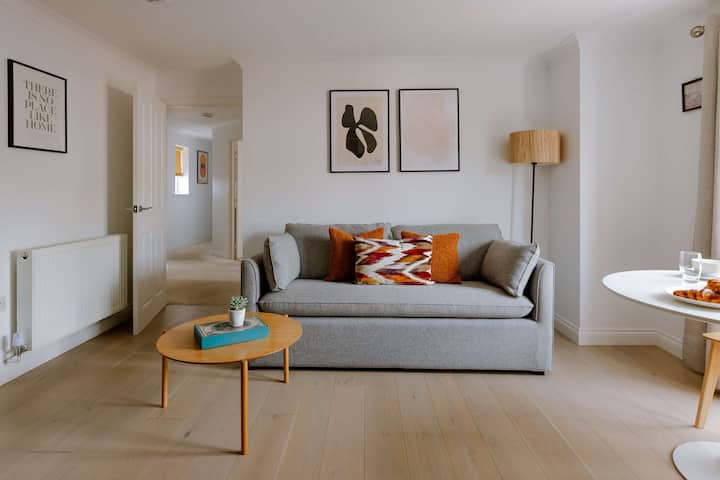 *New Listing* The Travelers Rest - Central Frome - フルーム