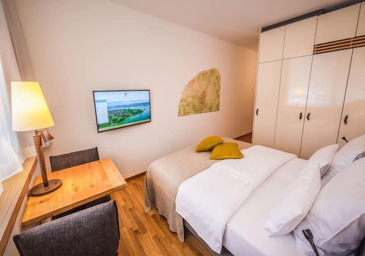 Business Double Room Ground Floor | 18 M² - Gaienhofen