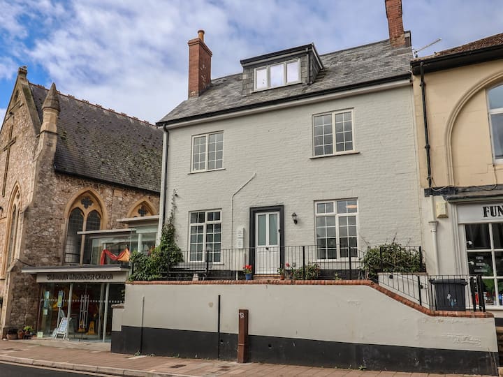 Flat 1 Harley House - Sidmouth